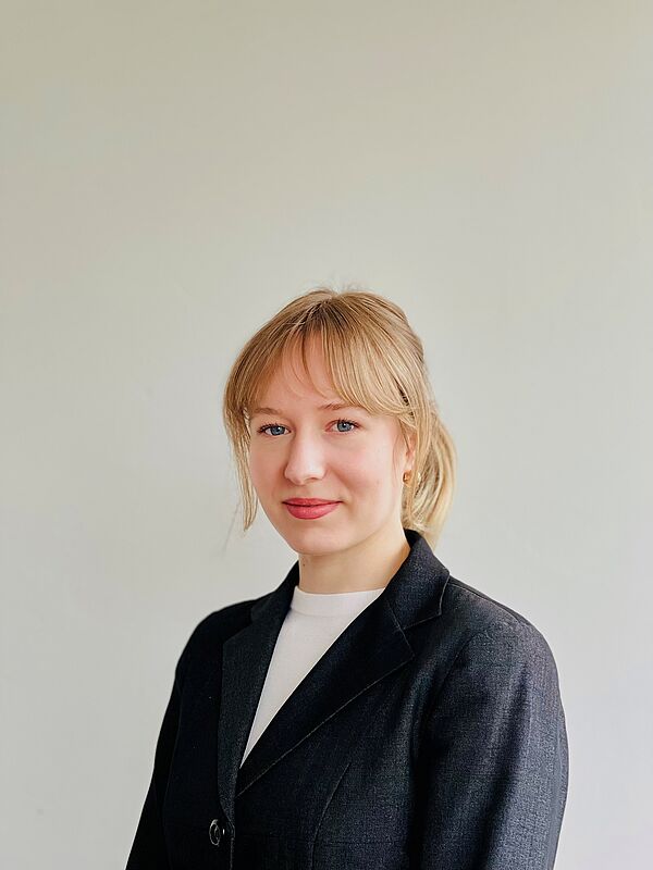 Laura Przyluski - Institut für Journalistik